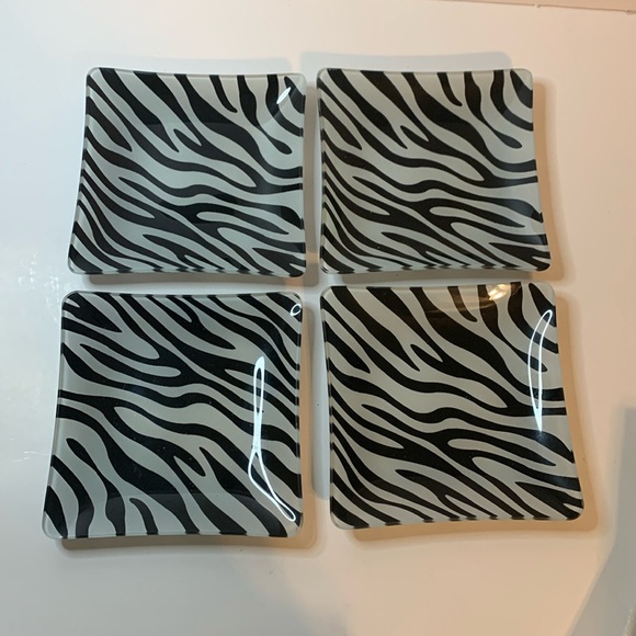 Wild Eye Designs | Dining | Wild Eye Designs Black White Zebra Print ...